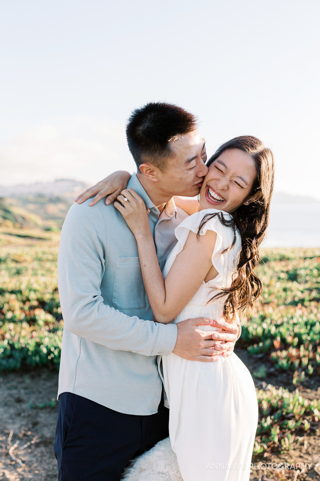 Miranda & Felix | Fort Funston Engagement Photography - Anna Wu Photography